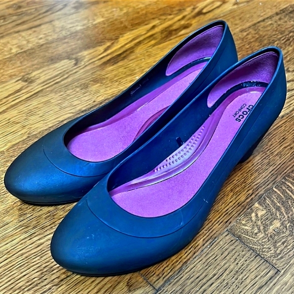 CROCS | Shoes | Crocs Lina Luxe Wedge Size | Poshmark